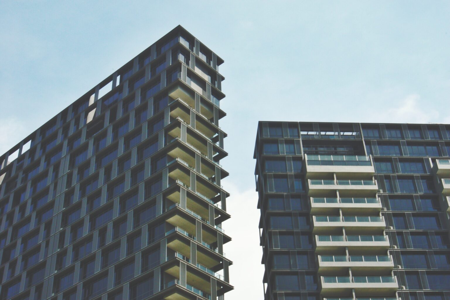 Crossover Distribution: Your 5G Wireless Technology Partner